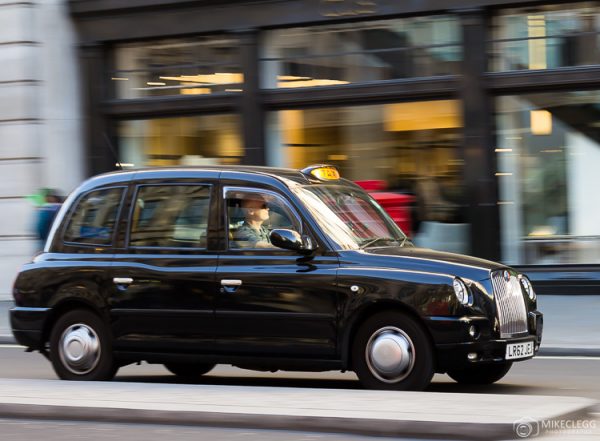 London Transport: Your Guide to Getting Around the City | TAD