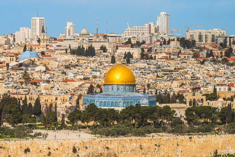 10 Incredible Landmarks to See in the Middle East | TAD