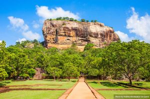 11 Best and Most Beautiful Places to Visit in Sri Lanka | TAD