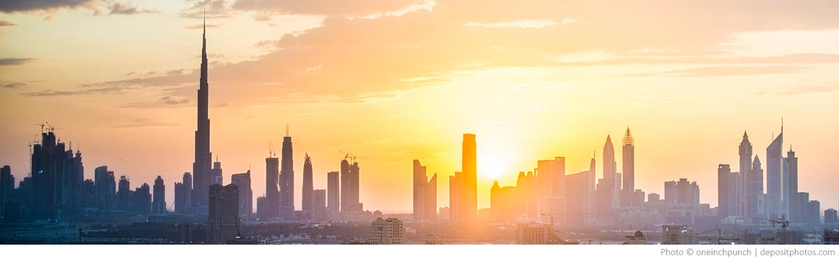 Travel to The UAE (United Arab Emirates) - Articles, Hotels & Activities